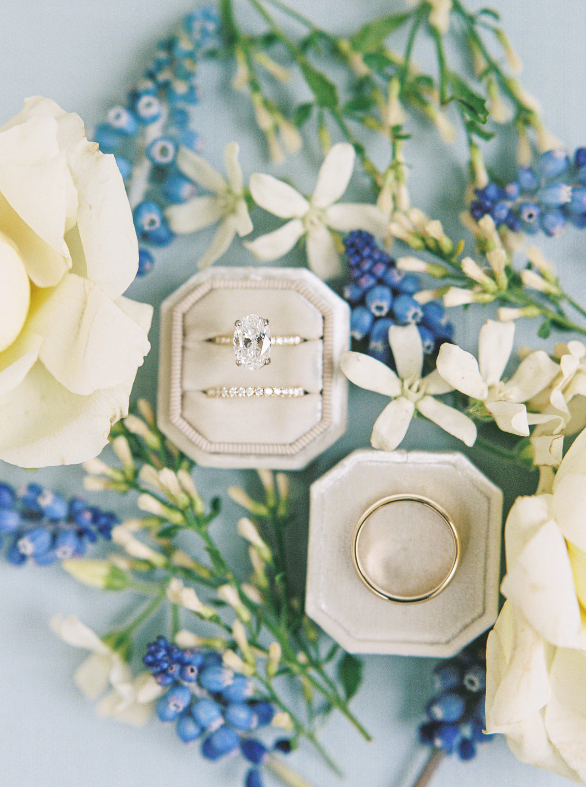 Modern Romantic Wedding at Solage Calistoga - oliviamarshall.com